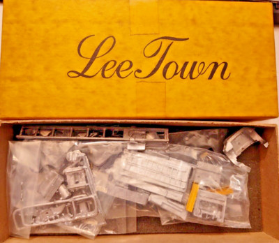 Ho Scale Lee Town Pierce ext suburban Pumper fire truck Ford LS Vintage ...