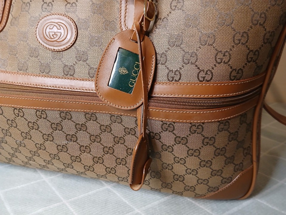 GUCCI TRAVEL BAG CONTROLLATO SZ 20” X 13” | eBay