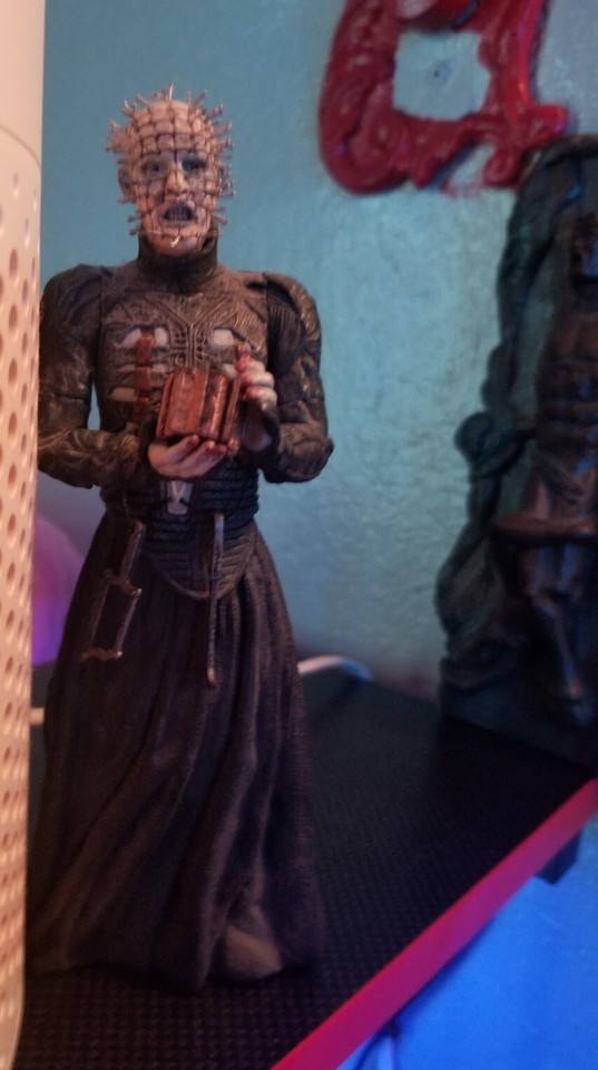 HELLRAISER SERIES 2 HELLBOUND "PINHEAD" FIGURE NECA REEL TOYS (2003 ...