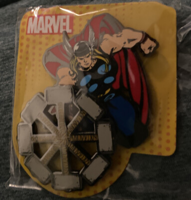 Marvel Goods & Gear THOR w/MJOLNIR ENAMEL PIN 2022 Loot Crate Exclusive ...