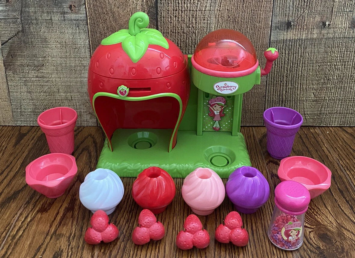 Strawberry Shortcake Play Kitchen