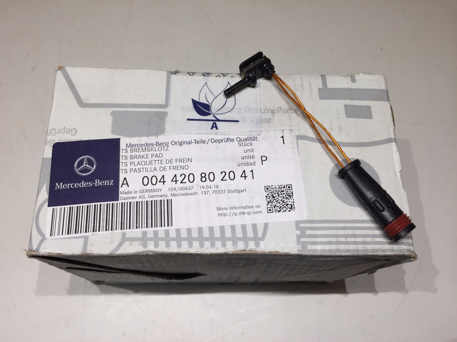 Mercedes-Benz Genuine Front Brake Pad Set, Pads w/Sensor 0044208020 ...