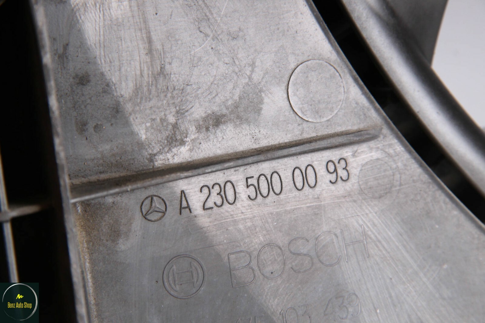 03-08 Mercedes R230 SL550 SL500 Engine Motor Cooling Radiator Fan ...