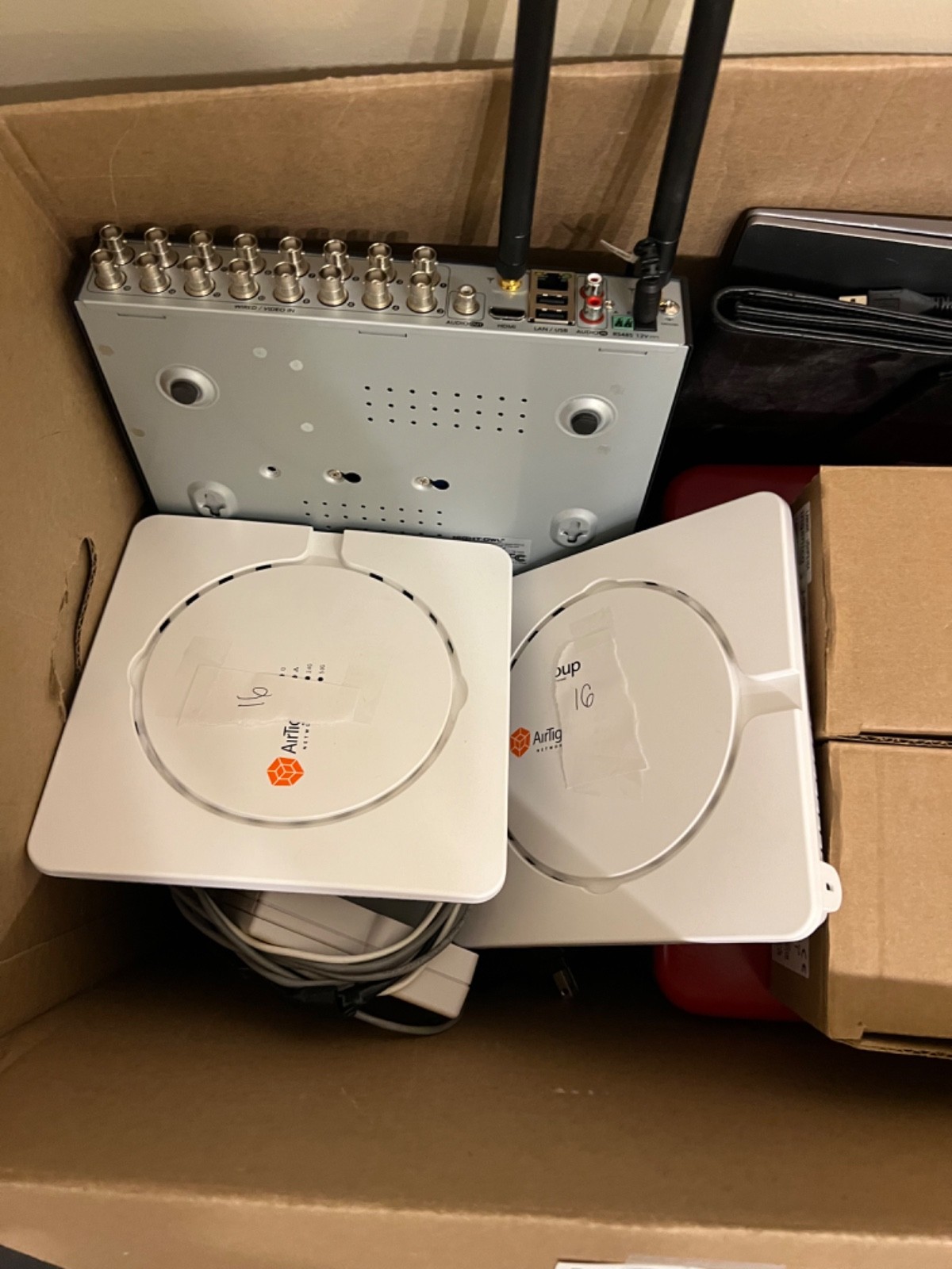 AirTight Networks C-65 PoE High Speed 802.11ac Wireless Access Point ...