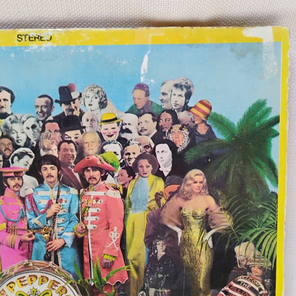 The BEATLES Sgt. Pepper's Lonely Hearts Club Band LP 1967 Capitol ...