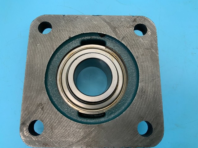 Old Stock Dodge Four Bolt Flange Bearing 124068 for sale online | eBay