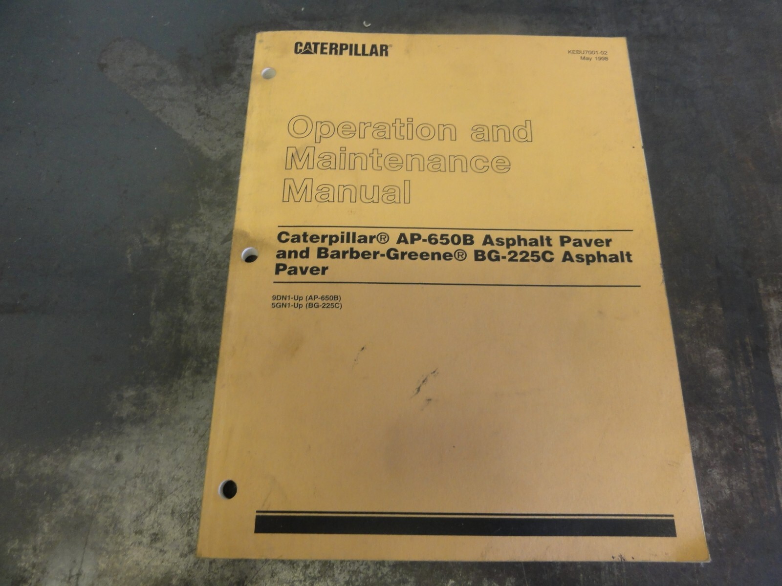 Caterpillar CAT AP-650B Asphalt Paver & Barber Greene BG-225C Operation ...