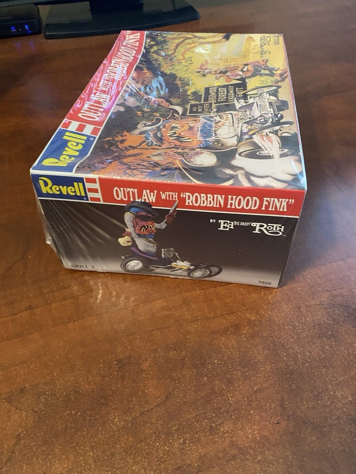 Revell 1996 Ed Roth Outlaw With “Robin Hood Fink”Model Kit Sealed not ...