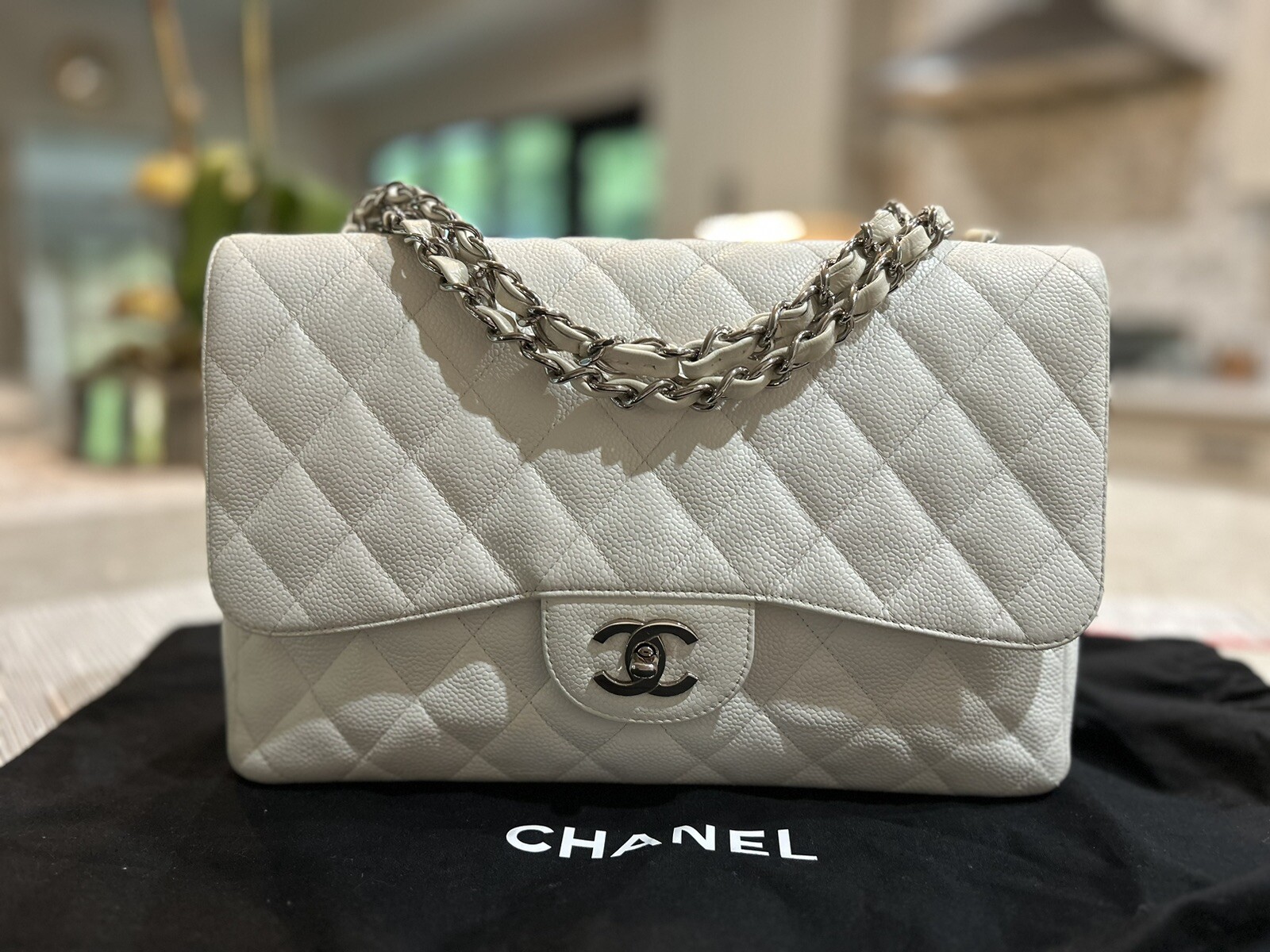 CHANEL WHITE JUMBO SINGLE FLAP CAVIAR LEATHER VERY GO… - Gem