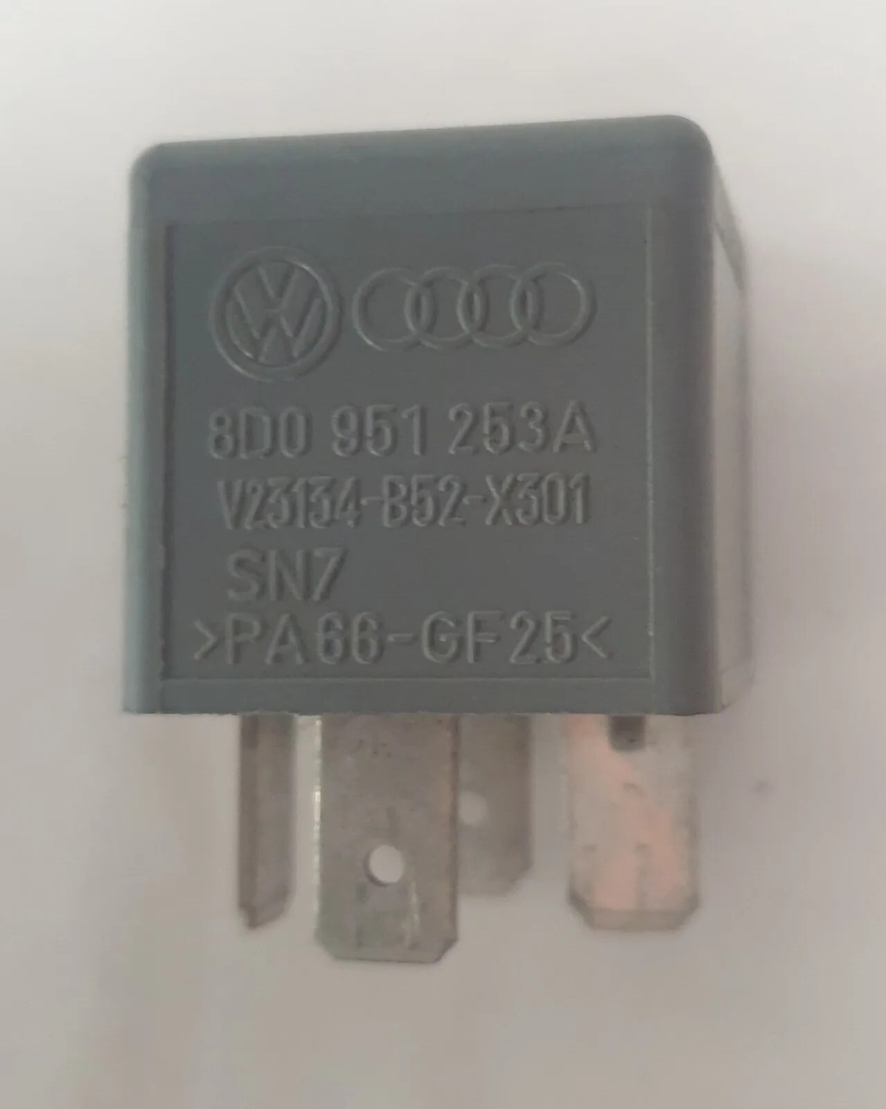 VW AUDI SEAT SKODA 373 RELAY FUSE GENERAL NUMBER 8D0951253A ...