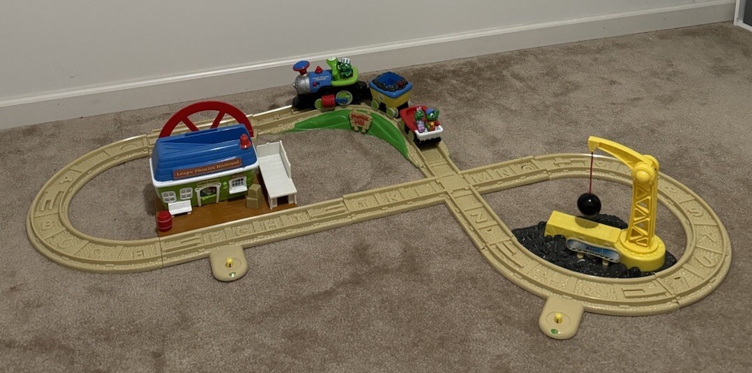 LeapFrog Leaps Phonics Railroad Alphabet Train & Track for sale online ...