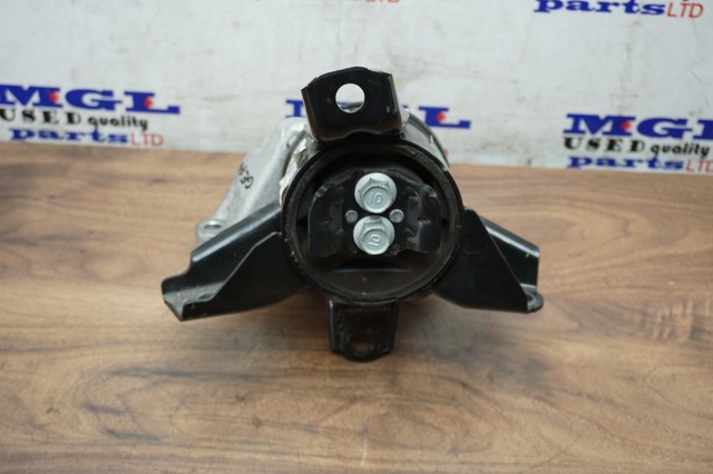 Kia Sorento 2016 Gearbox Mount 21830C5400 Diesel 1kw Fob9096 for sale ...