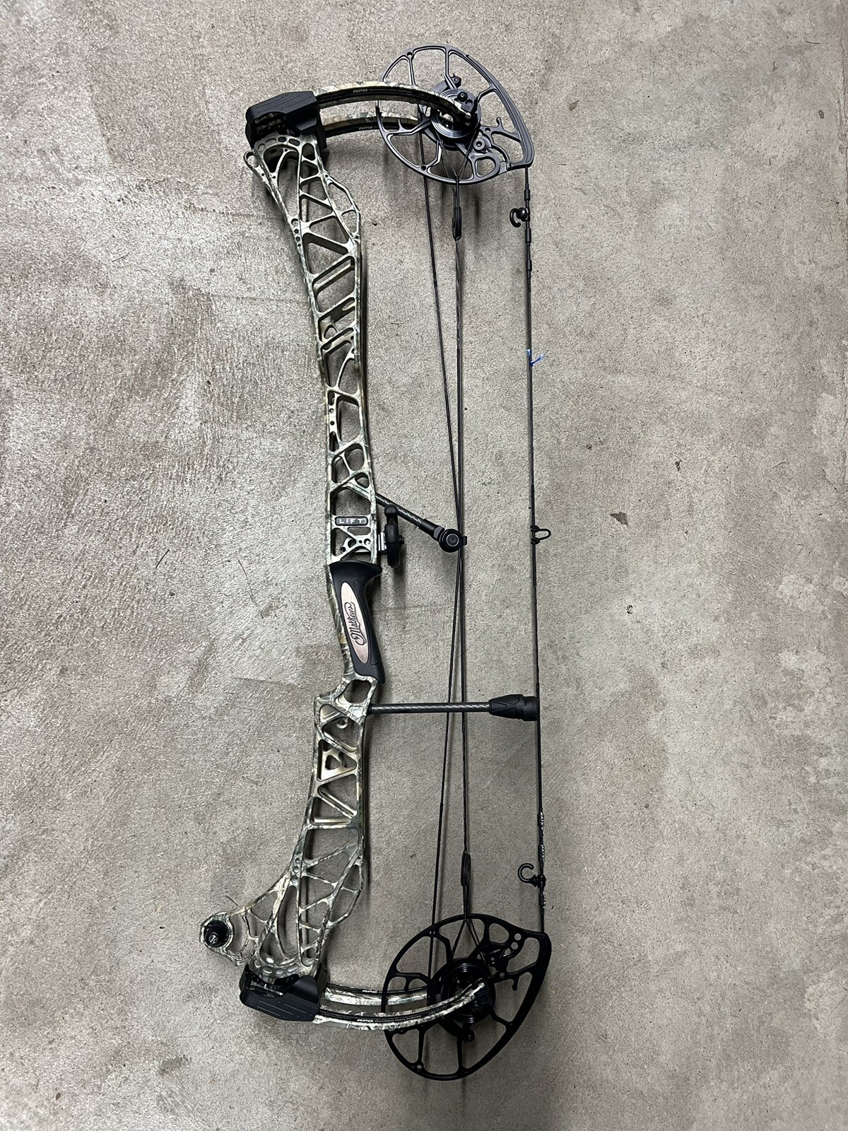 Mathews Lift 33 Real Tree Camo Used Hoyt Bow | eBay