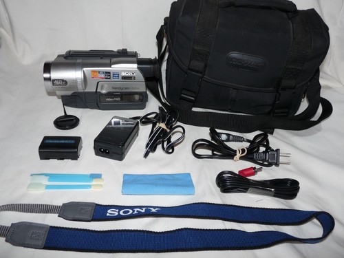 Sony CCD-TRV108 HI8 8mm Video8 camera Camcorder VCR Player Video ...