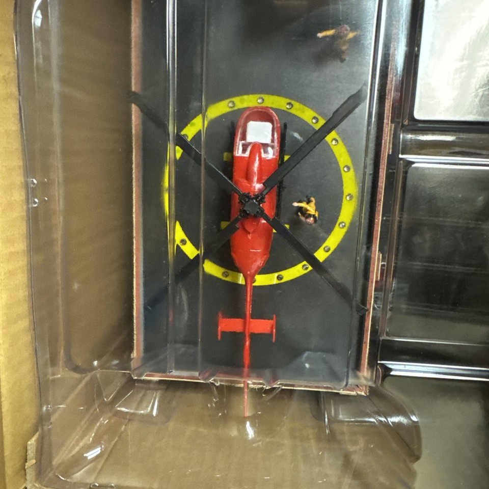 MENARDS O GAUGE FIRE STATION HELICOPTER FIRE TRUCKS NEW IN BOX | eBay