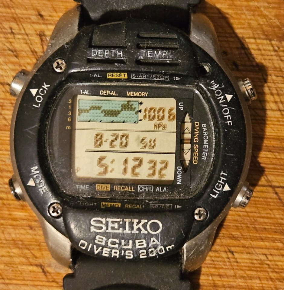 Seiko M796-5A10 Scuba Master Diver 200m Computer Titanium Watch with ...