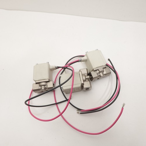 2x SMC VX213FA Solenoid Valves DC 24V 4.5W 5mm Orifice 0.2MPa Max ...