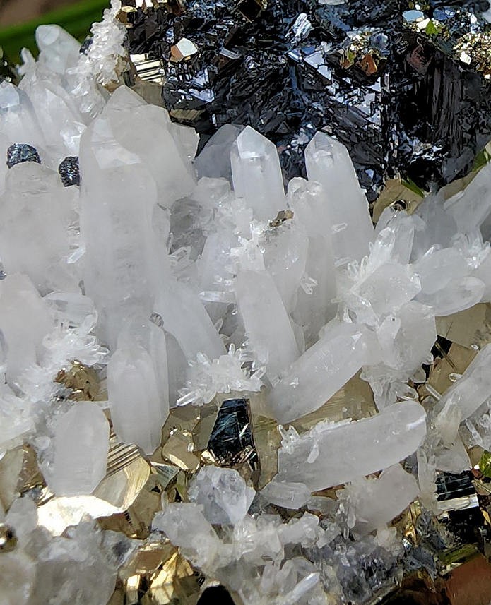 SPECTACULAR LARGE 4 INCH PERUVIAN QUARTZ CRYSTALS WITH PYRITE AND ...