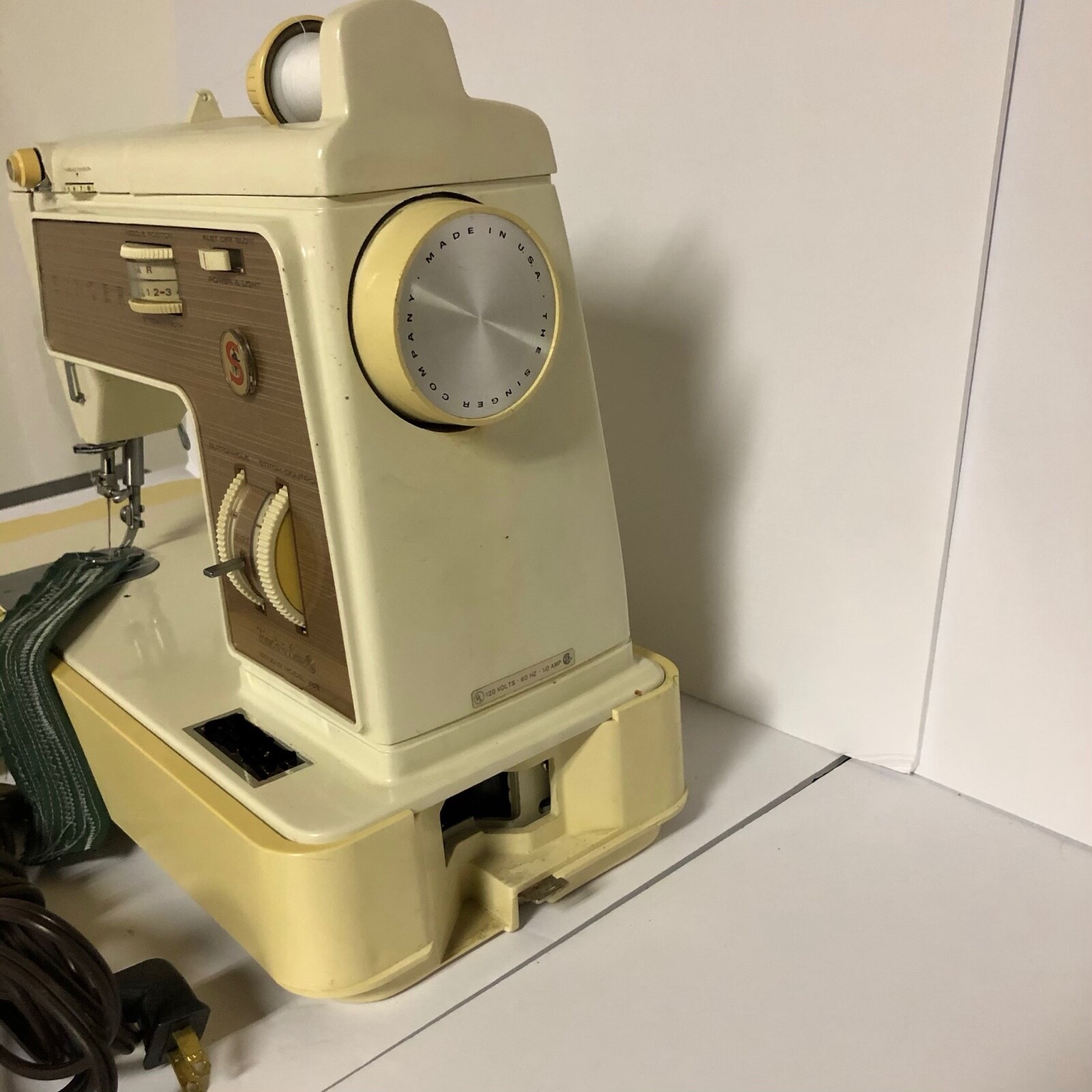 Singer Zig Zag 758 Touch-N-Sew Sewing Machine w/ Foot Pedal ~ Just ...