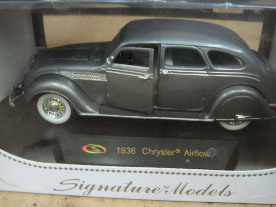 7 - Signature Models 1:32 Scale Diecast Cars In Original Boxes | eBay