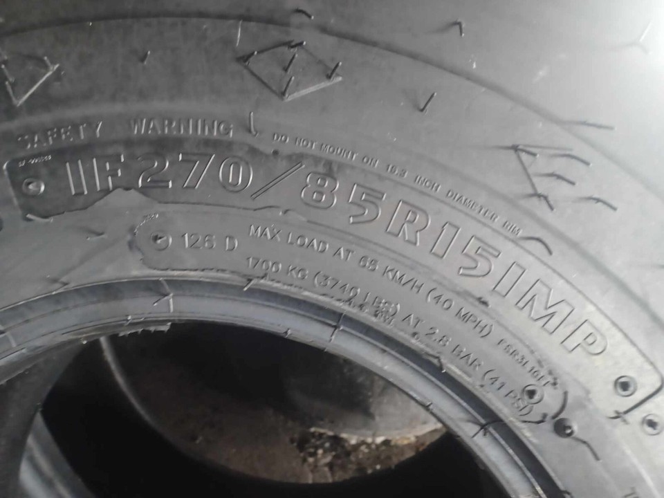 270/85R15 (IF) TIRE IMPLEMENT RADIAL NEW COSMETIC BLEM 2708515 270 85 ...