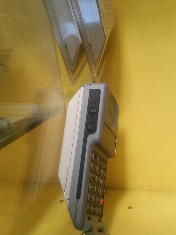 MOTOROLA MICROTAC EXTENDED OEM NOS BATTERY PACK for FIRST EVER FLIP ...