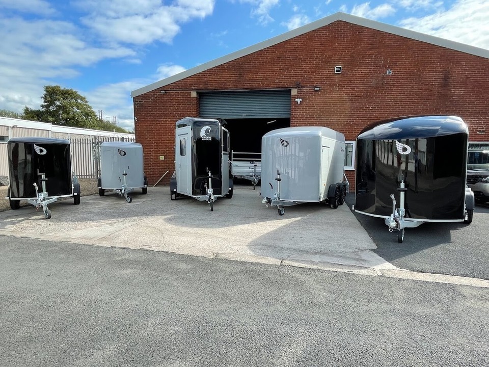 Debon C1000 Roadster Enclosed Car Transporter 3500KG Box Trailer *In ...