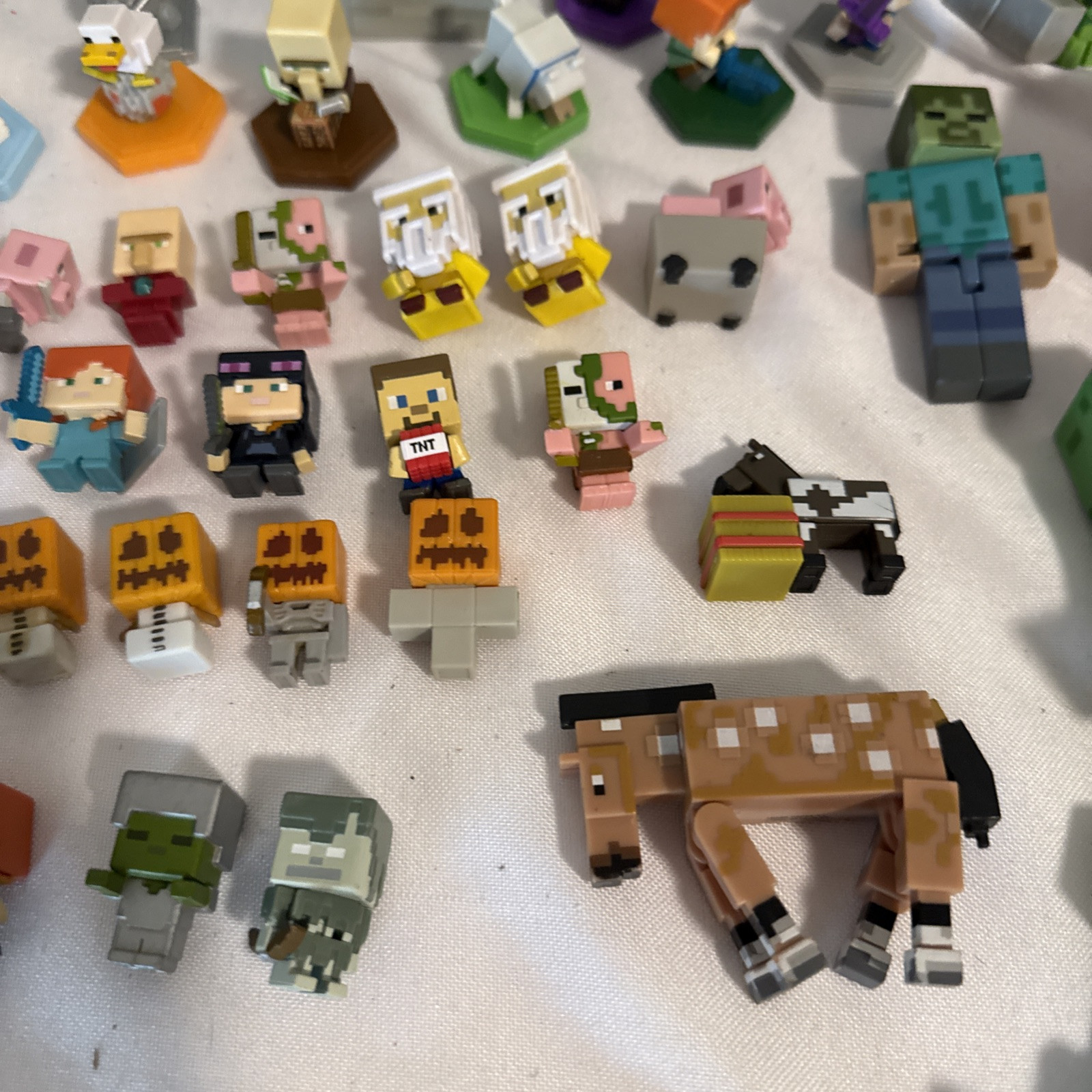 Lot of 40+ Minecraft Cube Mini Figures W/Collector Display Case Storage ...