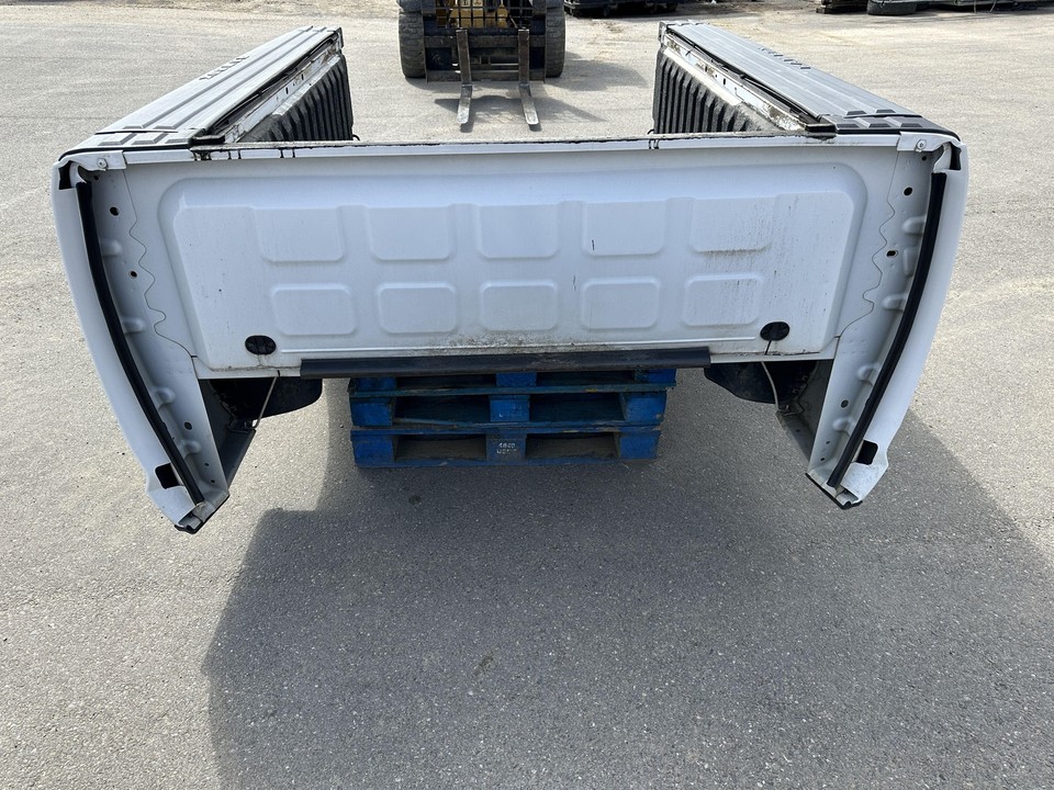 12-23 DODGE RAM 1500 6'4 BOX BED STORAGE IN SIDE, BRIGHT WHITE CLEAR ...