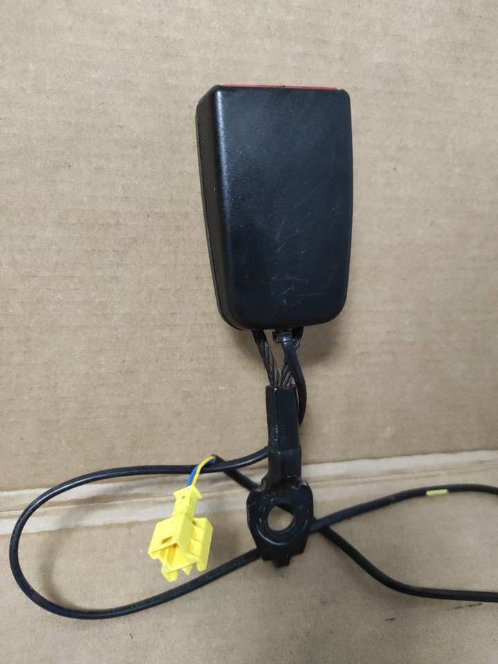 MERCEDES C CLASS W203 FRONT LEFT OR RIGHT SEAT BUCKLE 2038602269 | eBay UK