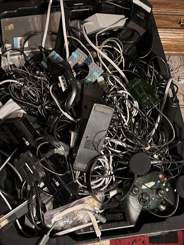 Lot of Misc Video Game Accessories Cords Controllers Miscellaneous ...