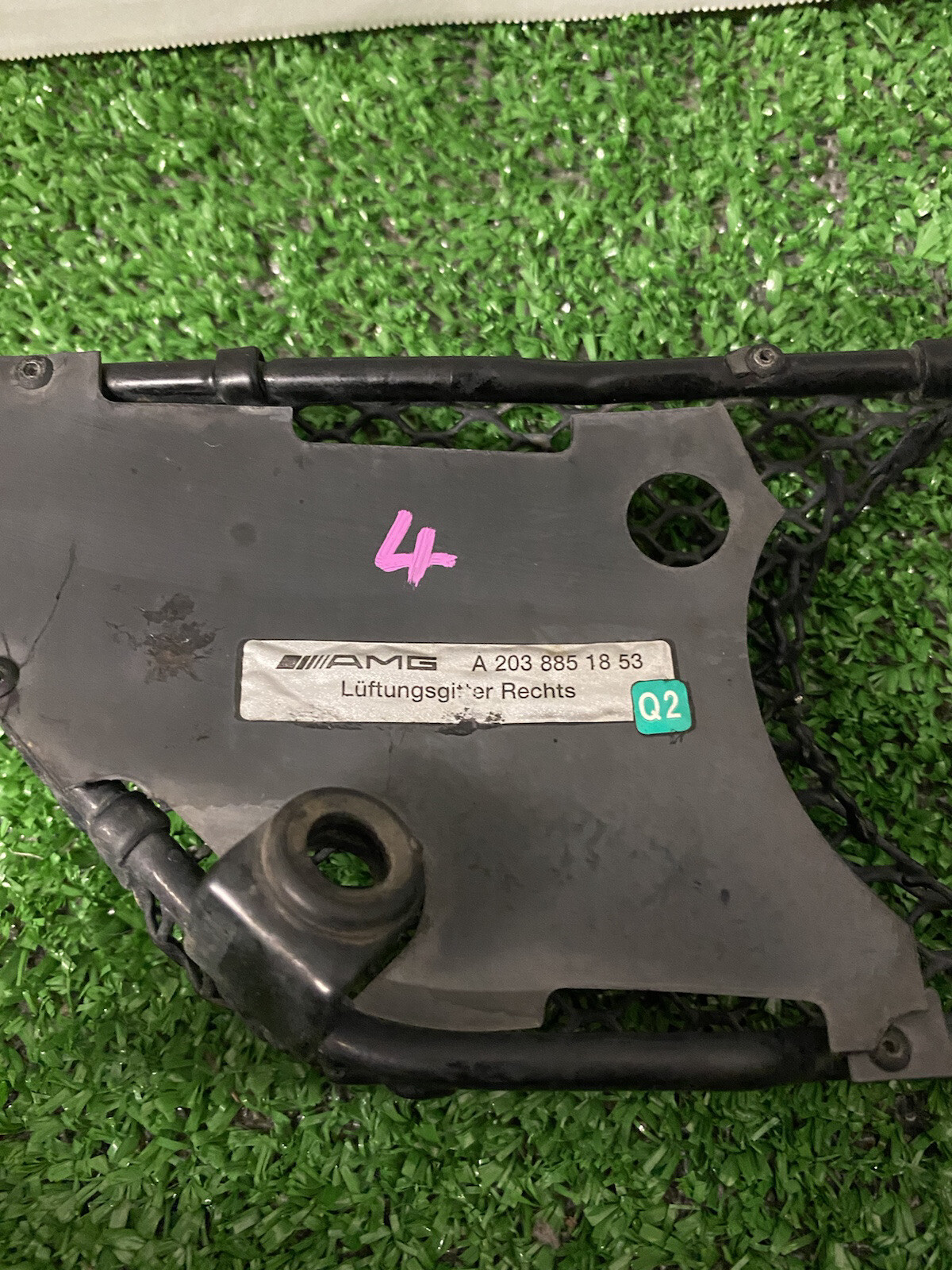 02-07 Mercedes W203 C230 C32 AMG Sport Front Bumper Mesh Grille CENTER ...