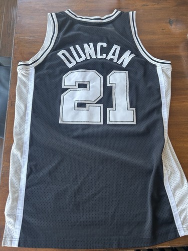 Tim Duncan Jersey Size Large Reebok Vintage Sewn San Antonio Spurs OG ...