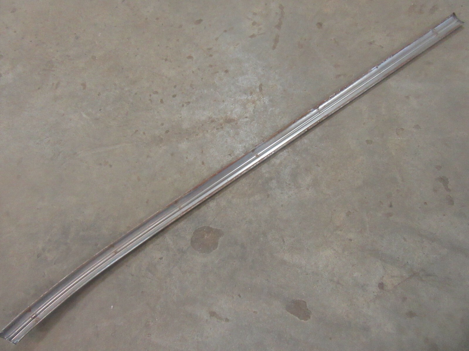 1953 1954 Chevrolet 210 4 door post sedan door belt line trim molding ...