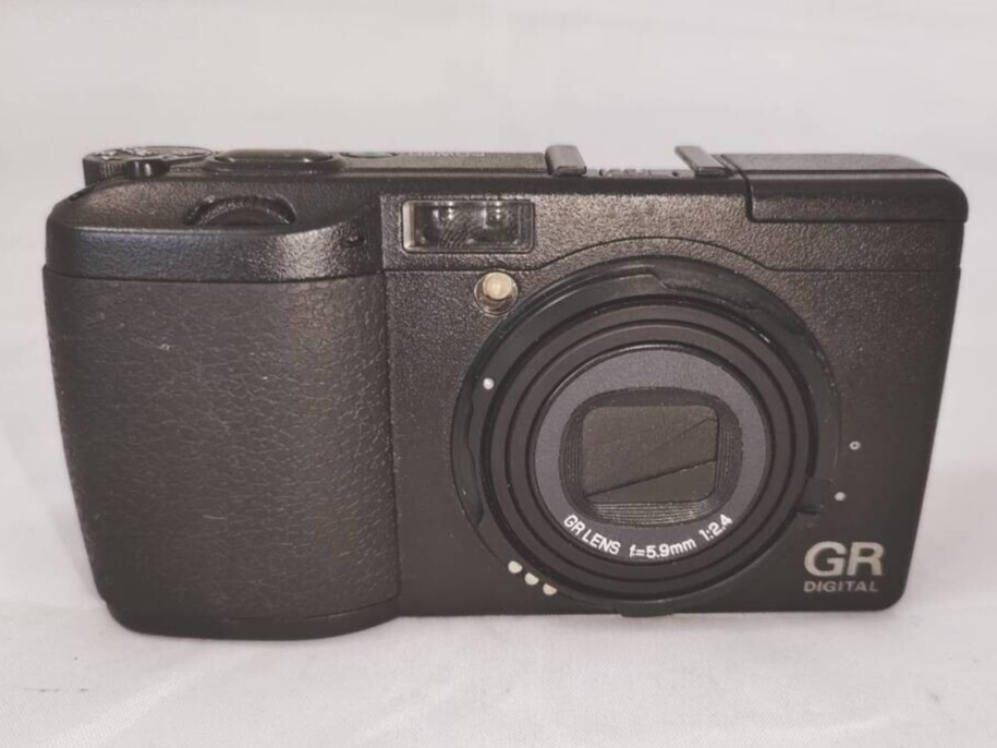 Ricoh GR GR Digital 8.1MP Digital Camera - Black for sale Ricoh GR GR Digital 8.1MP Digital Camera - Black for sale