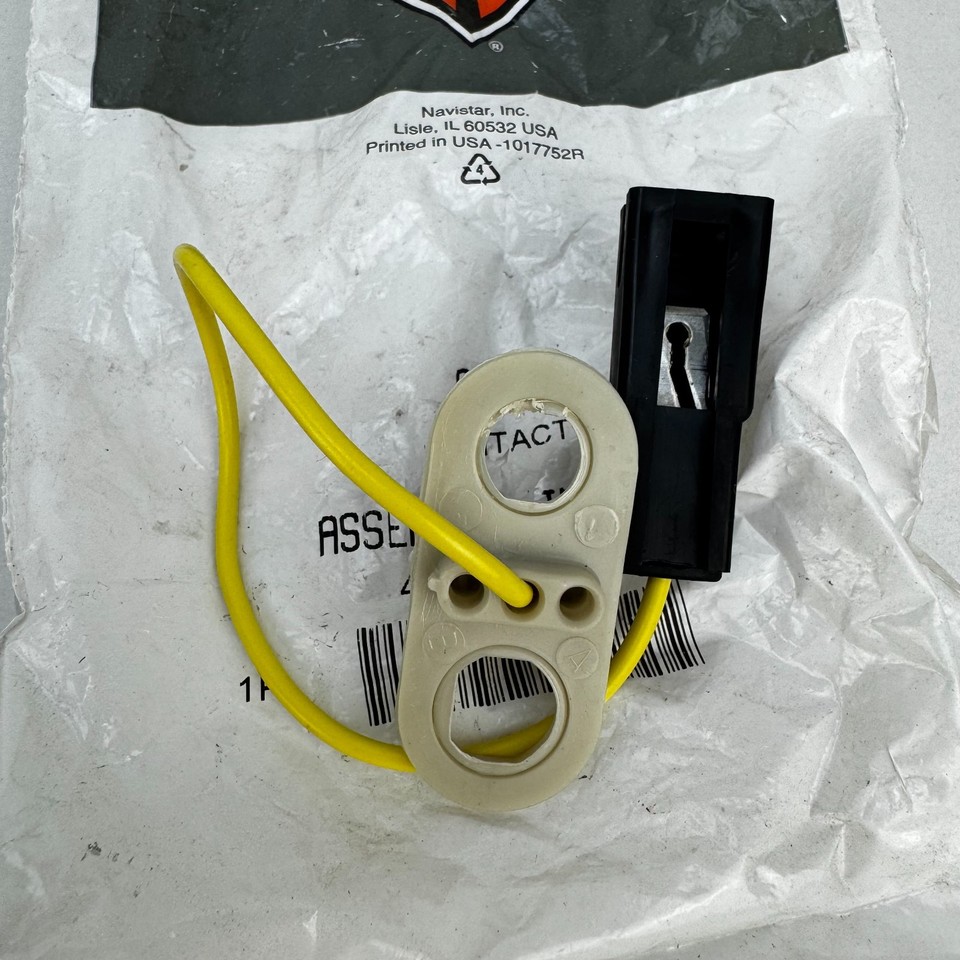 Lot of 7 International Navistar 470213C91 OEM Steering Wheel Horn Brush ...