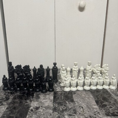 Vintage 1959 E.S. Lowe Renaissance Chessmen Chess Set 32 Pieces ...