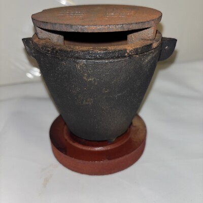 VINTAGE SMALL CAST IRON BRAZIER/CAULDRON/POT/STOVE 4.25" HEIGHT | eBay