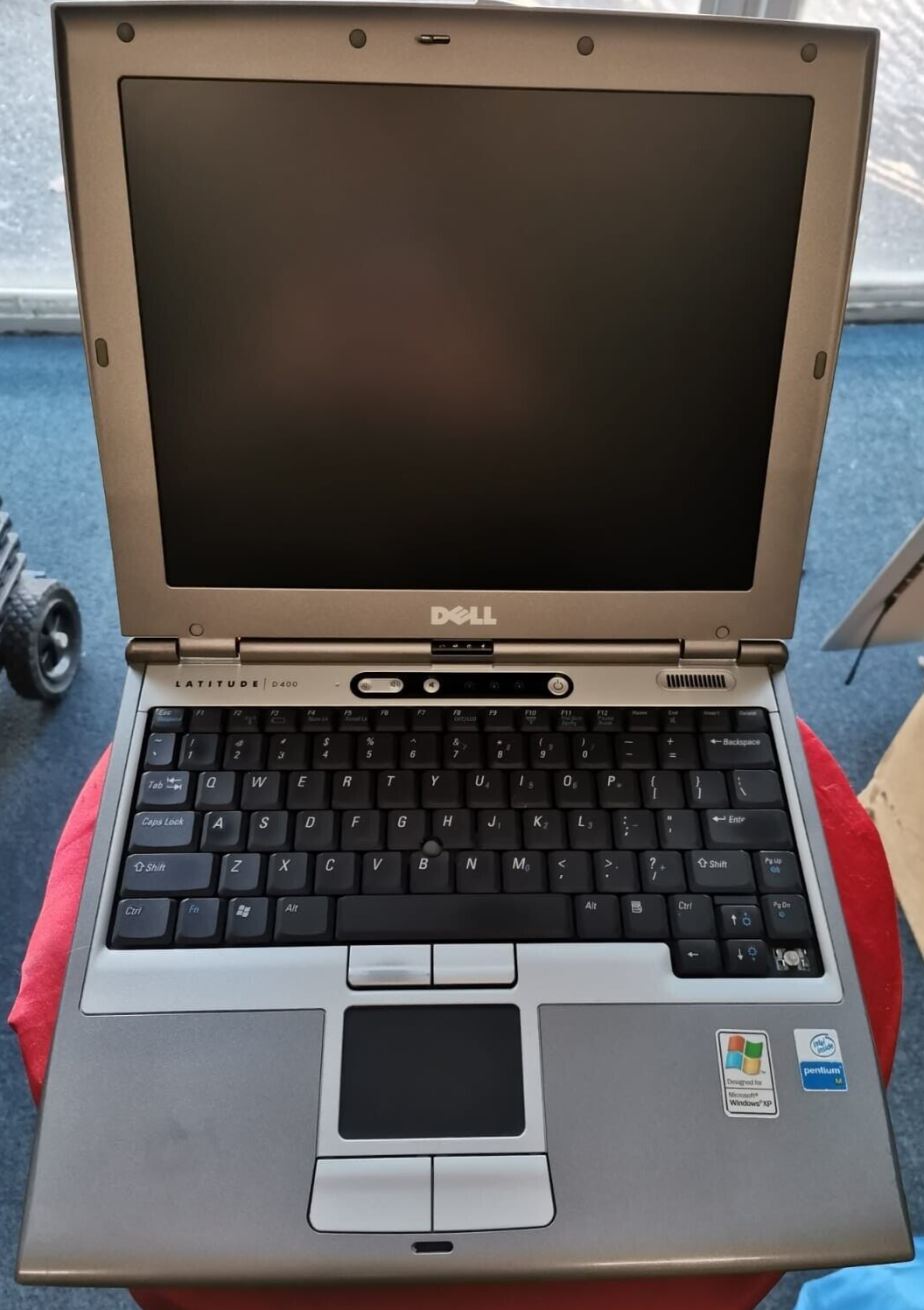 Dell Latitude D400 Laptop / Pentium M / 1.5GB Ram / Check Images | eBay