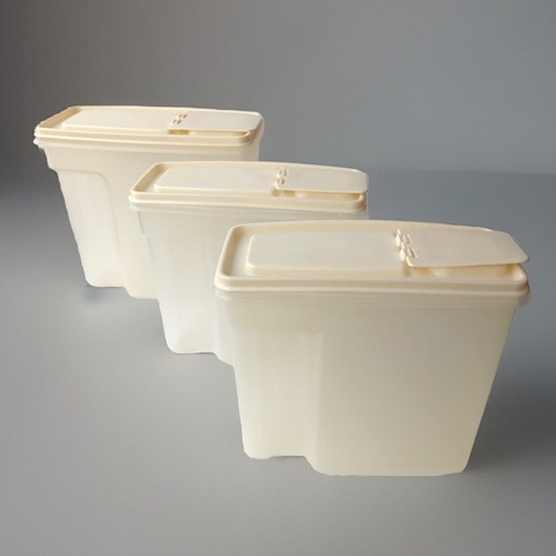 Rubbermaid Servin' Saver 13C (2) & 21 C Cereal Keeper Dry Storage ...