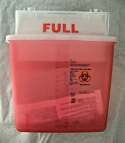 Covidien SharpSafety Container with Counterbalance Lid 5 quart Capacity ...