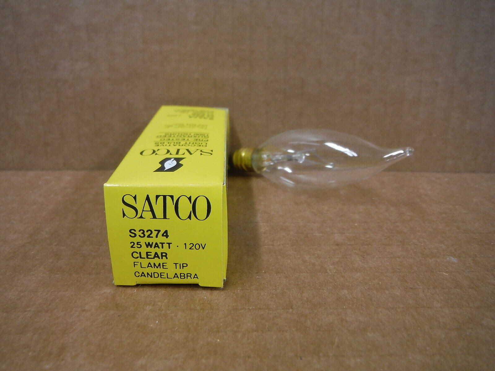 Lot 13 Each SATCO 25 Watt 120 Volt Candelabra Flame Tip Clear Bulbs ...
