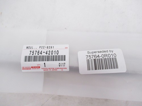 Genuine OEM Toyota 75764-0R010 Left Rear Door Reveal Molding | eBay