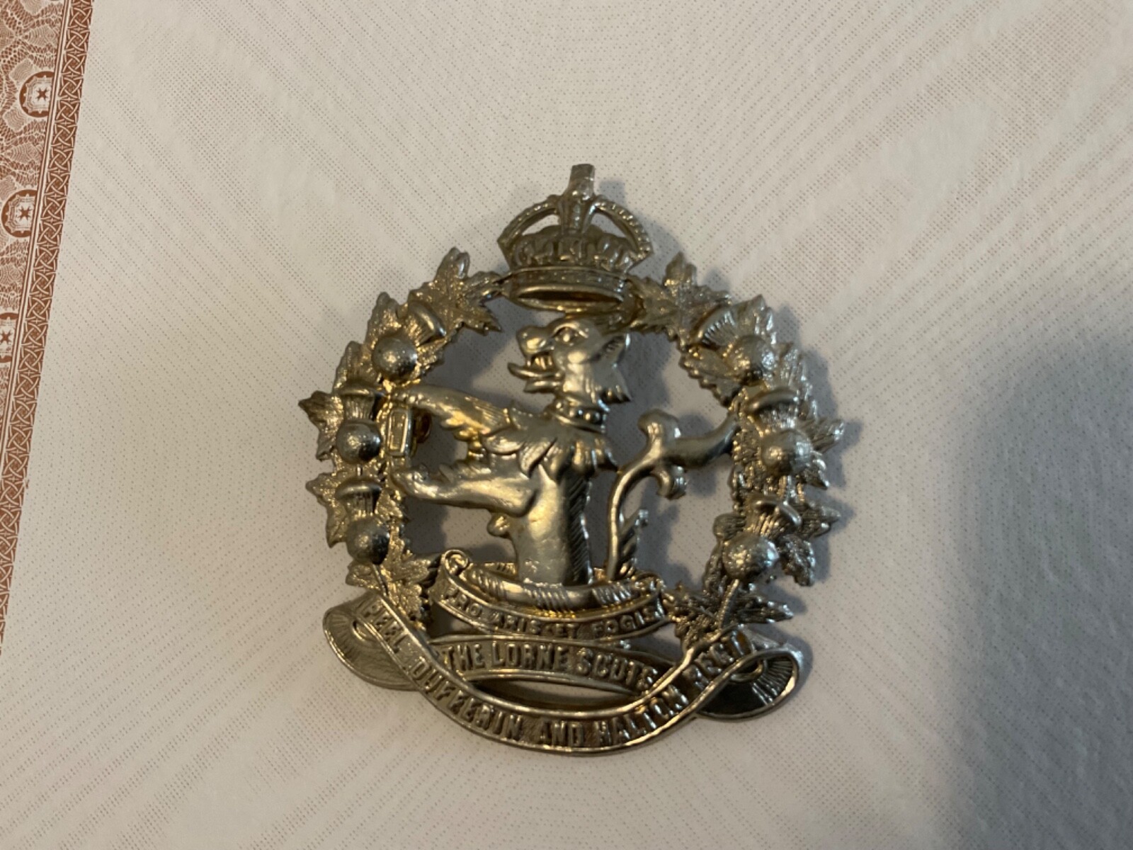 WW2 Canadian The Lorne Scots Cap Badge King Crown Peel Dufferin Halton ...