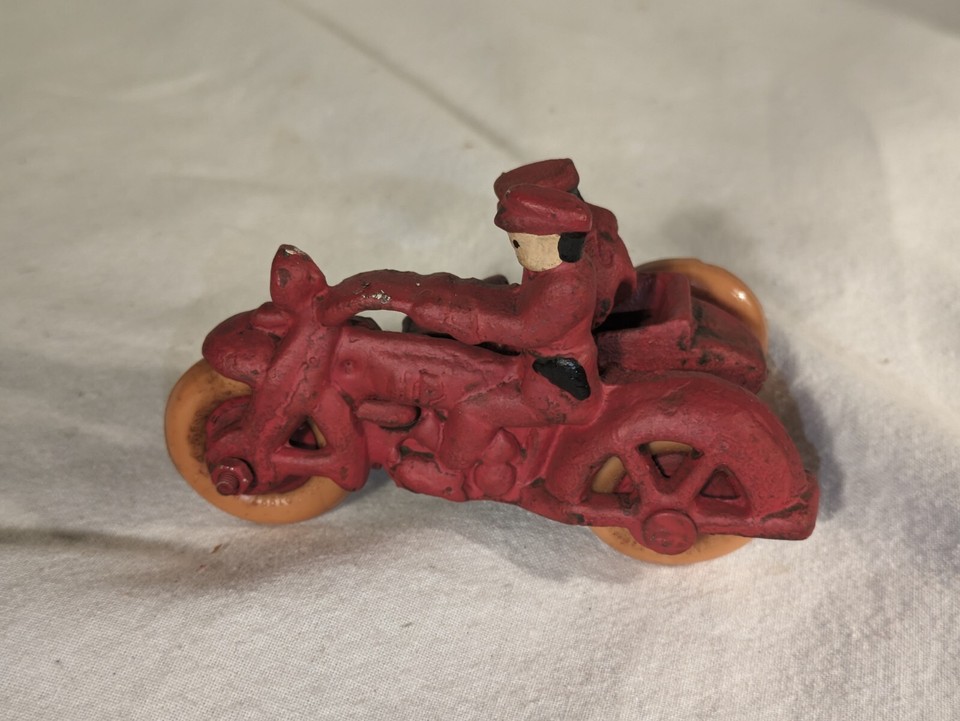 Lot of 6 Cast Iron Motorcycle Figures Vintage Die Cast Biker Toy Hubley ...