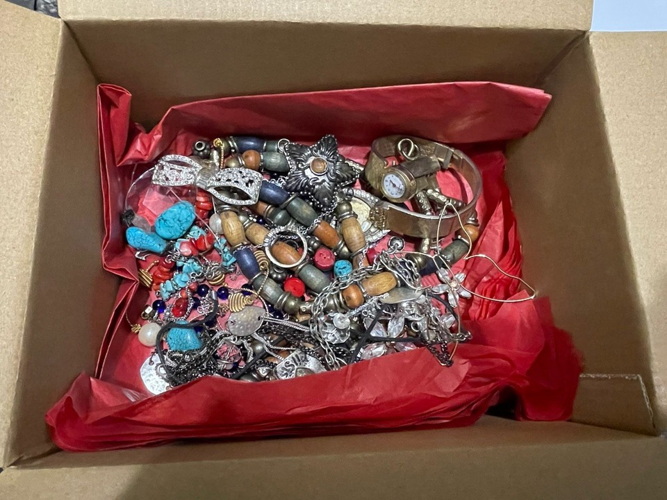Huge Junk Jewelry Lot Mostly Vintage~Crafting/Harvest/Repurpose~Over 6 ...