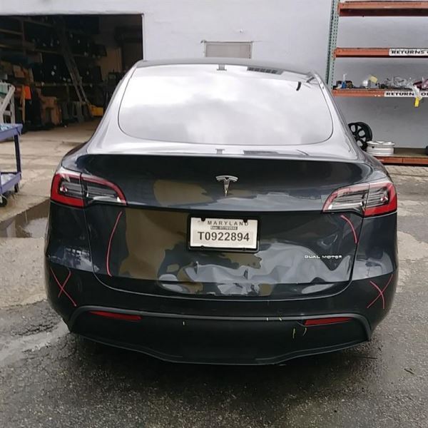 2020 2021 Tesla Y super manifold with coolant reservoir octovalve and ...