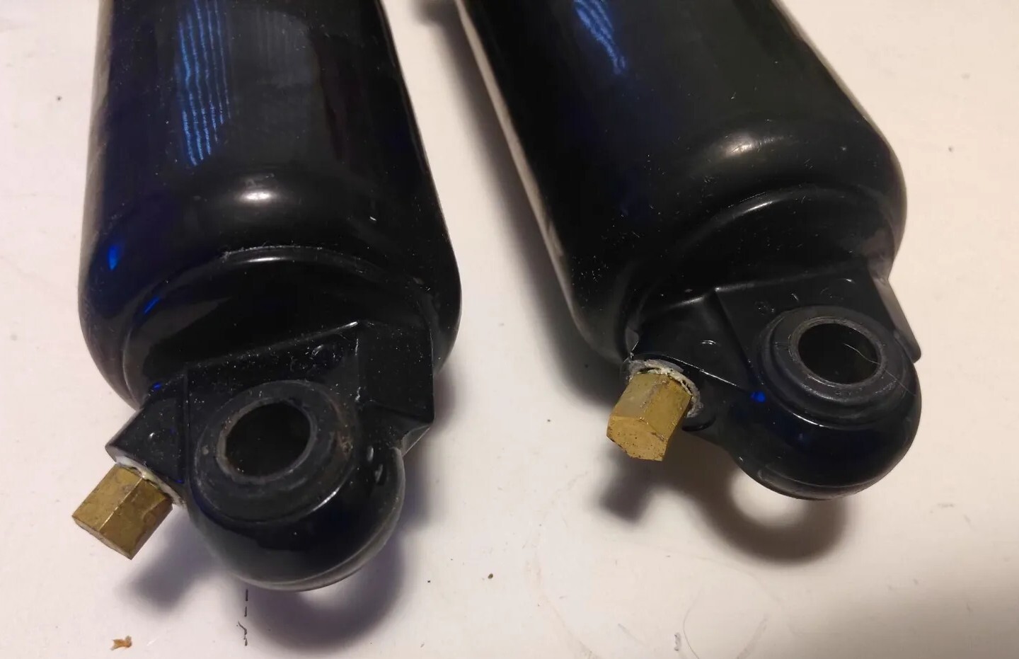 91 FLT FLHT FLHS FLHR Harley Profile Low Touring Shock 54631-98 Showa ...