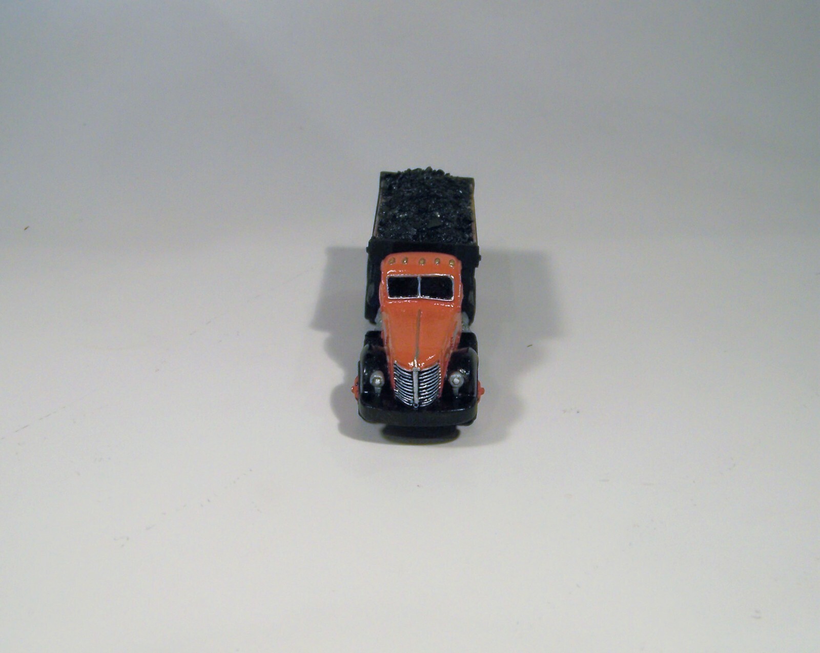 SMC-673 1947 International KB-12 Coal Truck HO-1/87 Scale (Clear Resin ...