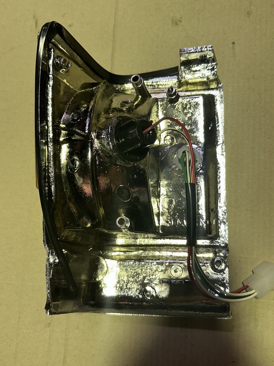 Cressida Corner Lamp